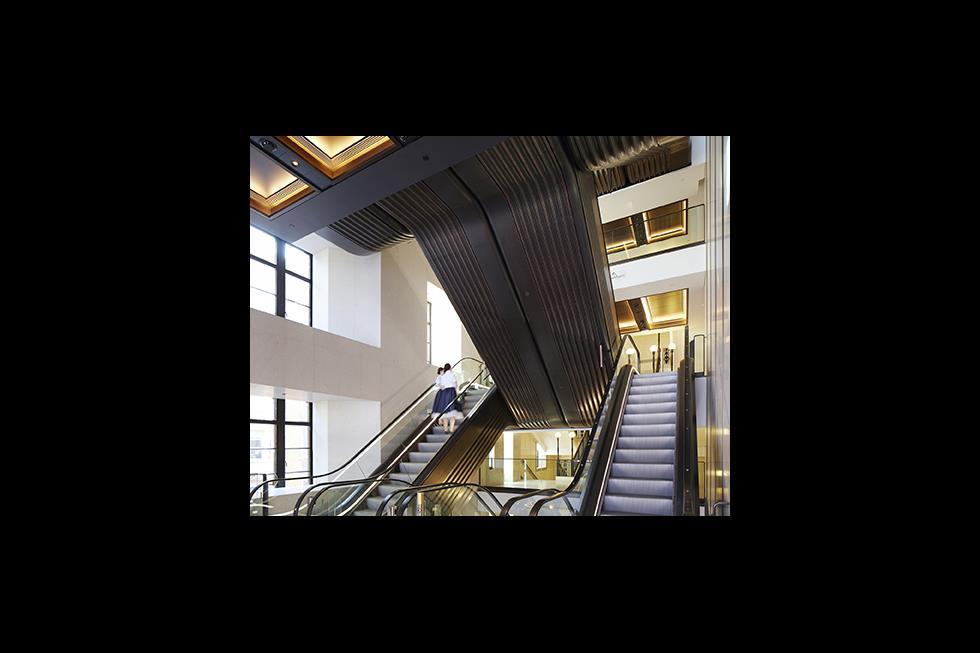 Video: Harrods unveils its new escalator designed by Make | News | Building